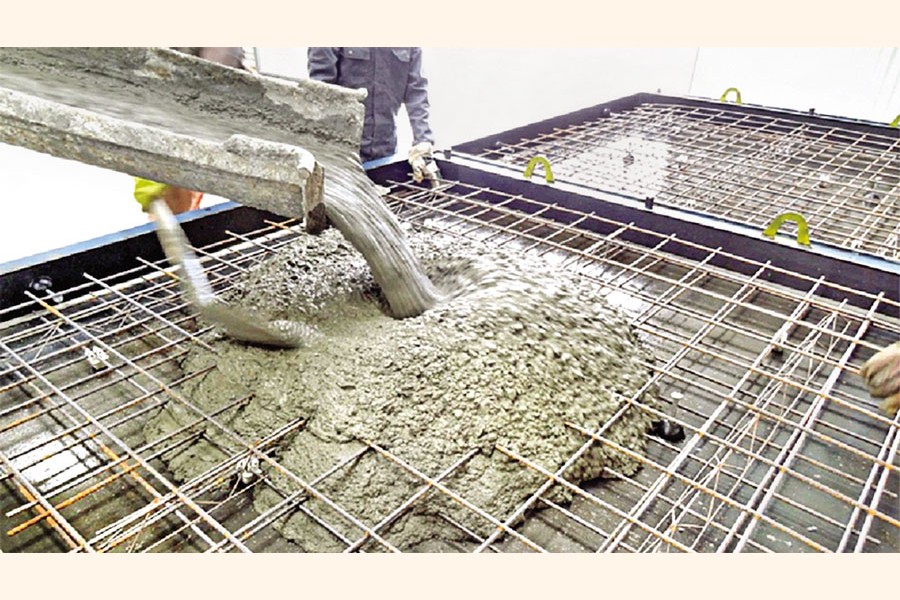 Ukraine-Russia war hits Ctg construction work